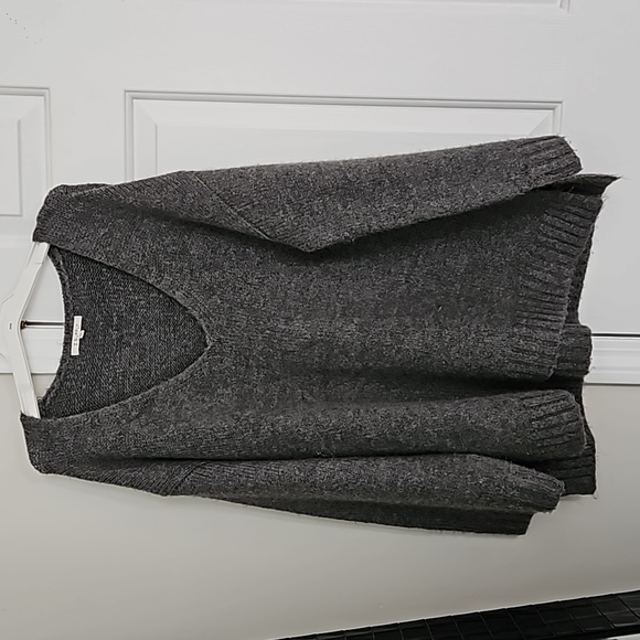 Z Supply | Sweaters | Z Supply Oversized Slouchy Off Shoulder Wide V ...